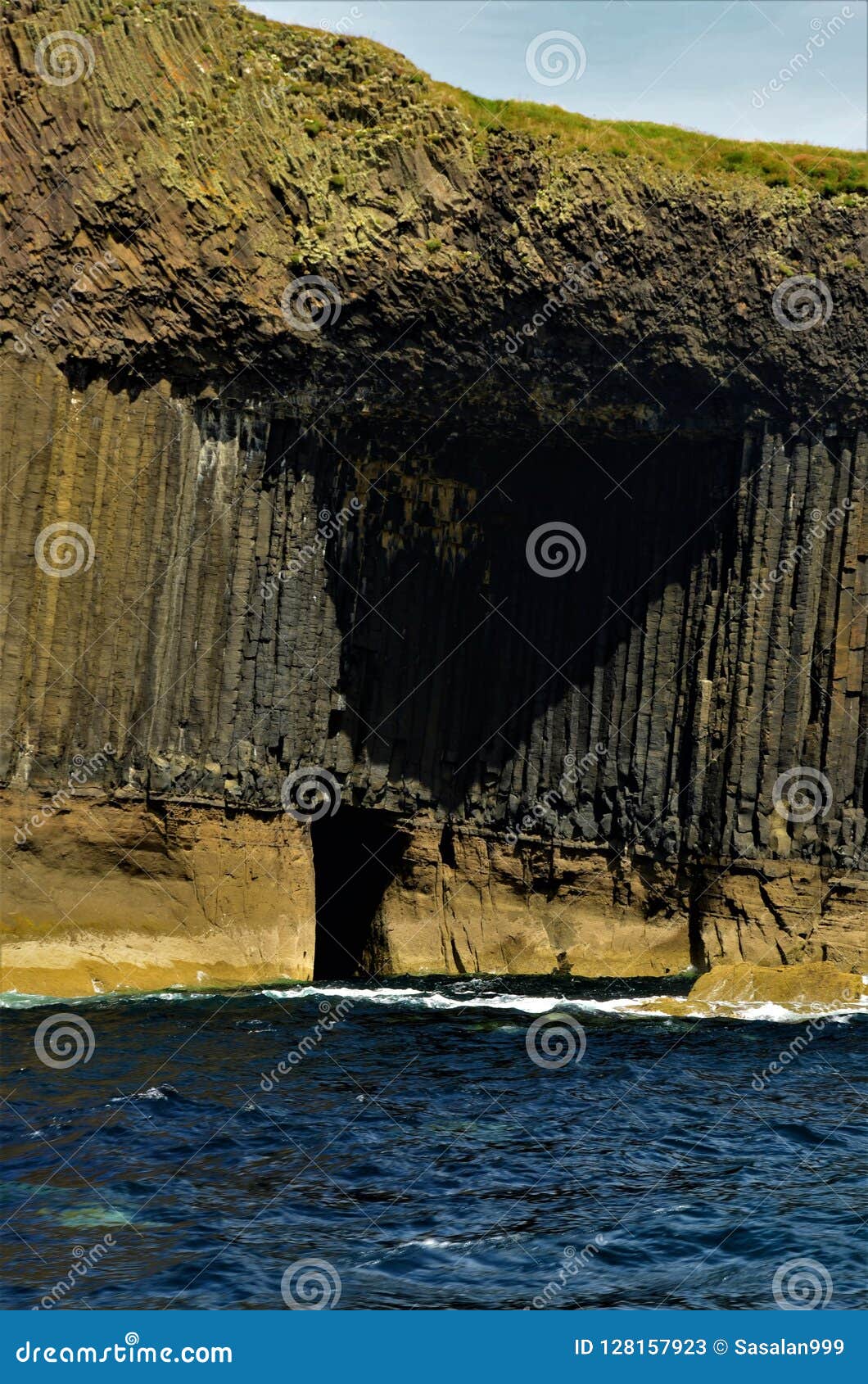 Scottish Landscapes - Island of Staffa Stock Image - Image of geology ... Scottish Landscapes - Island of Staffa Stock Image - Image of geology ...
