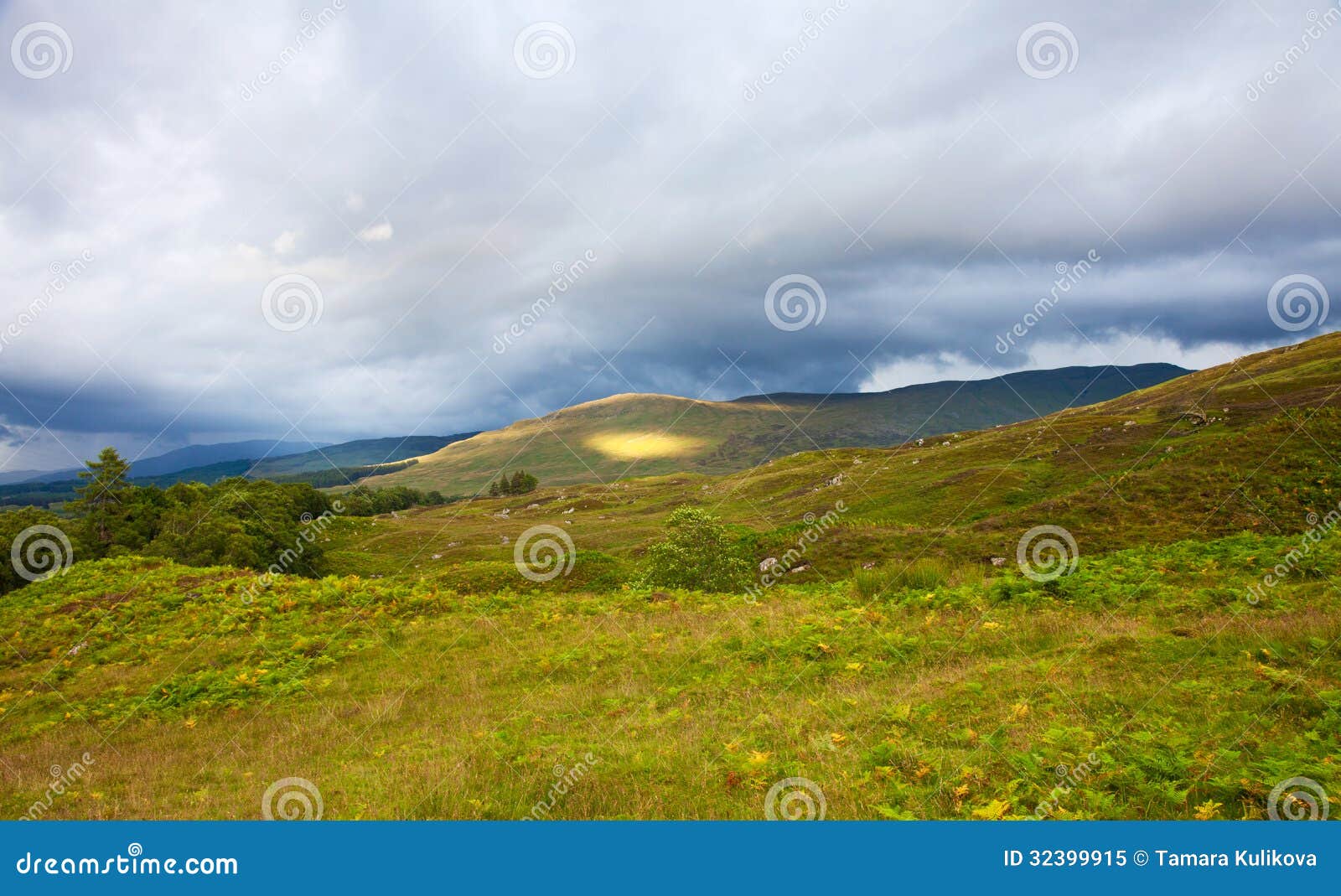 Scottish summer landscape stock image. Image of mountain - 32399915