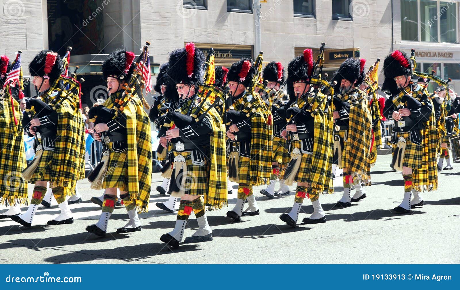 Scottish tartan Day Parade editorial stock photo. Image of band - 19133913