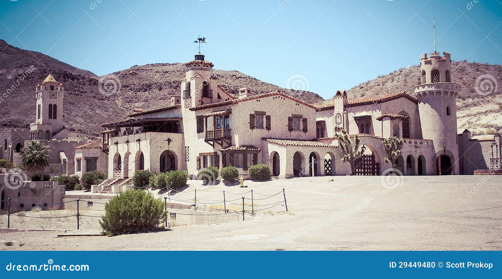 Scotty S Castle at Death Valley Stock Photo - Image of death ...