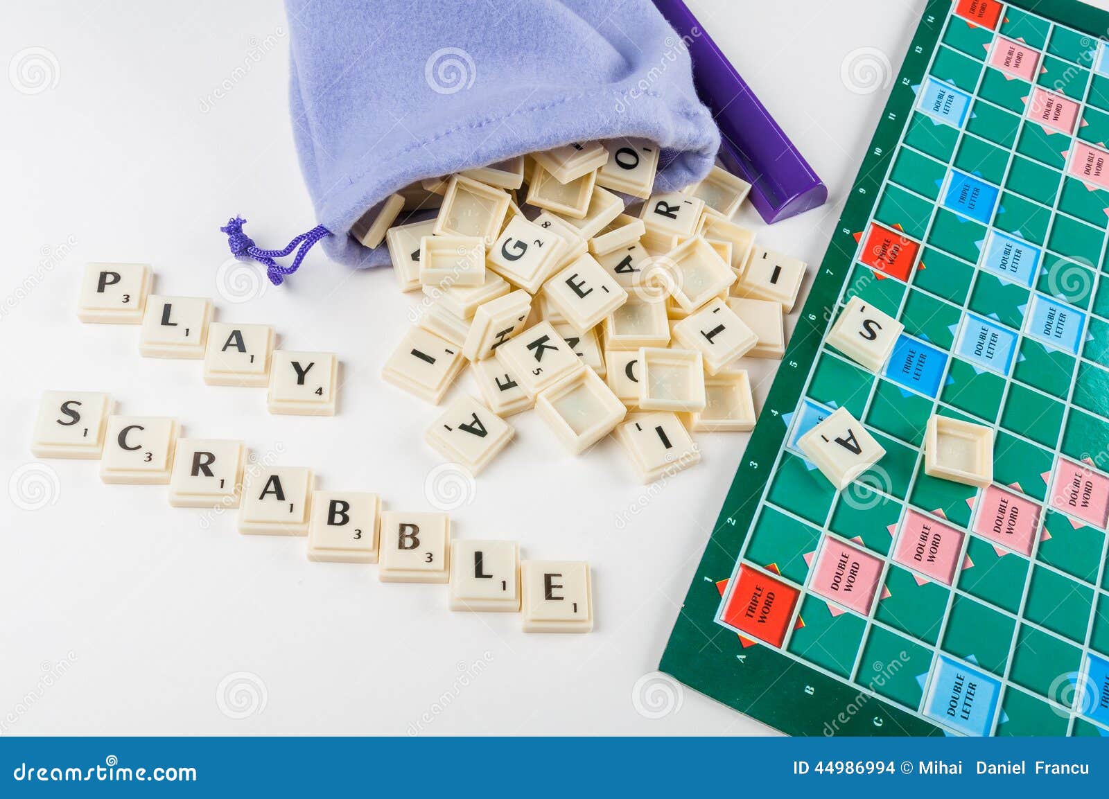 Scrabble del juego imagen de archivo editorial. Imagen de foto - 44986994