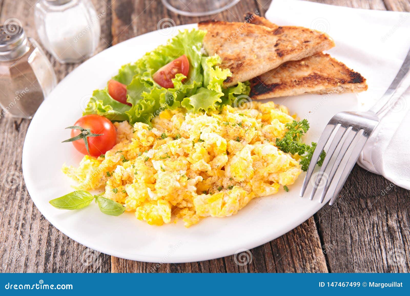 Scrambled Egg with Bread Toast Stock Image - Image of salad, meal ...