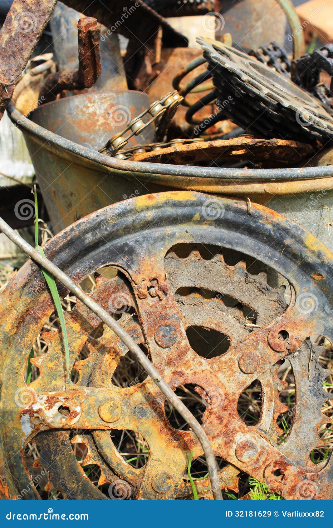 Scrap-iron stock image. Image of corrosion, metal, rusty - 32181629
