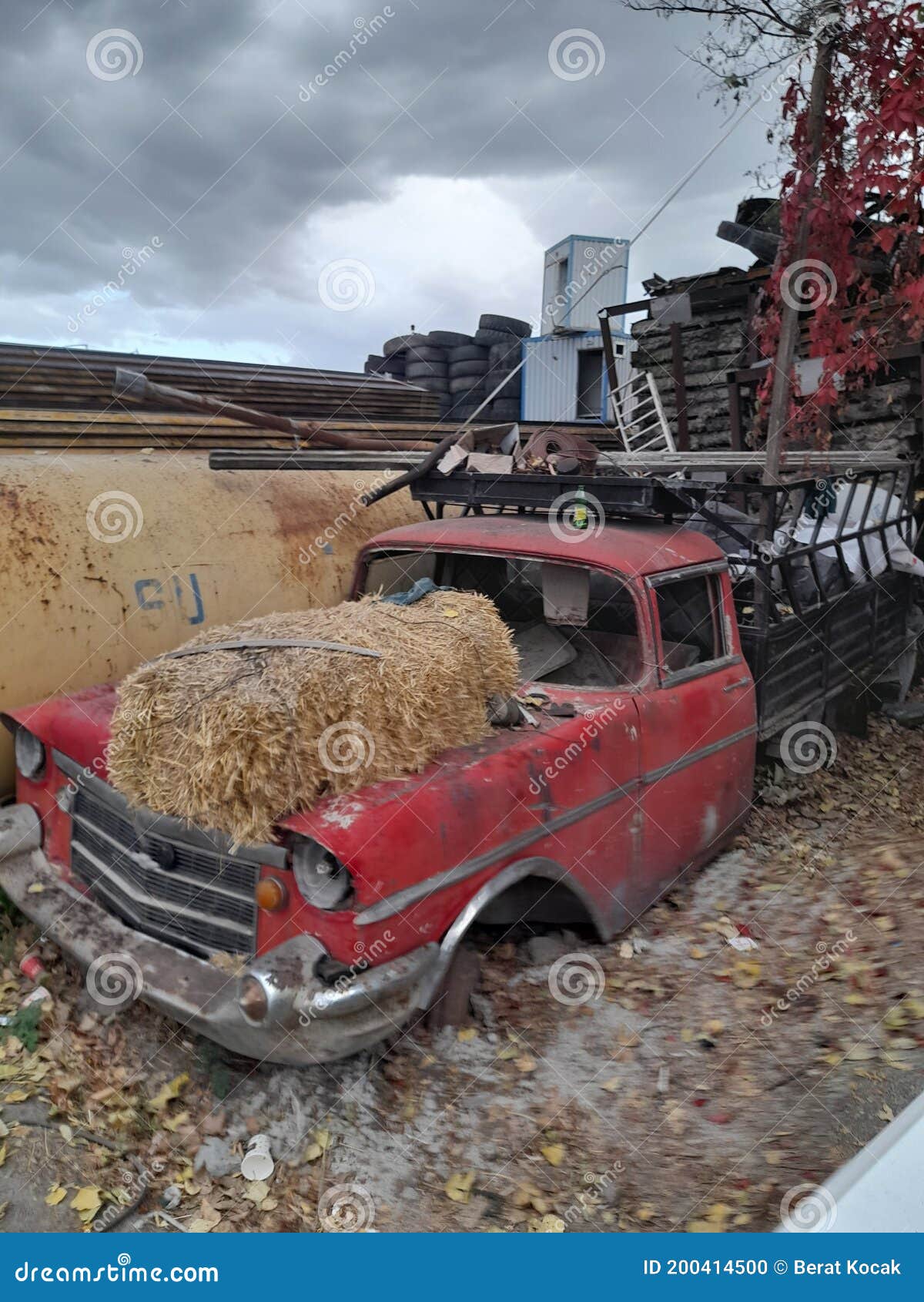 Scrap van with straw on it stock photo. Image of vehicle - 200414500