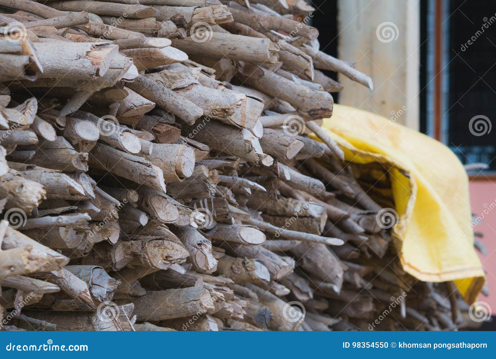 Scrap wood for firewood stock photo. Image of local, spill - 98354550