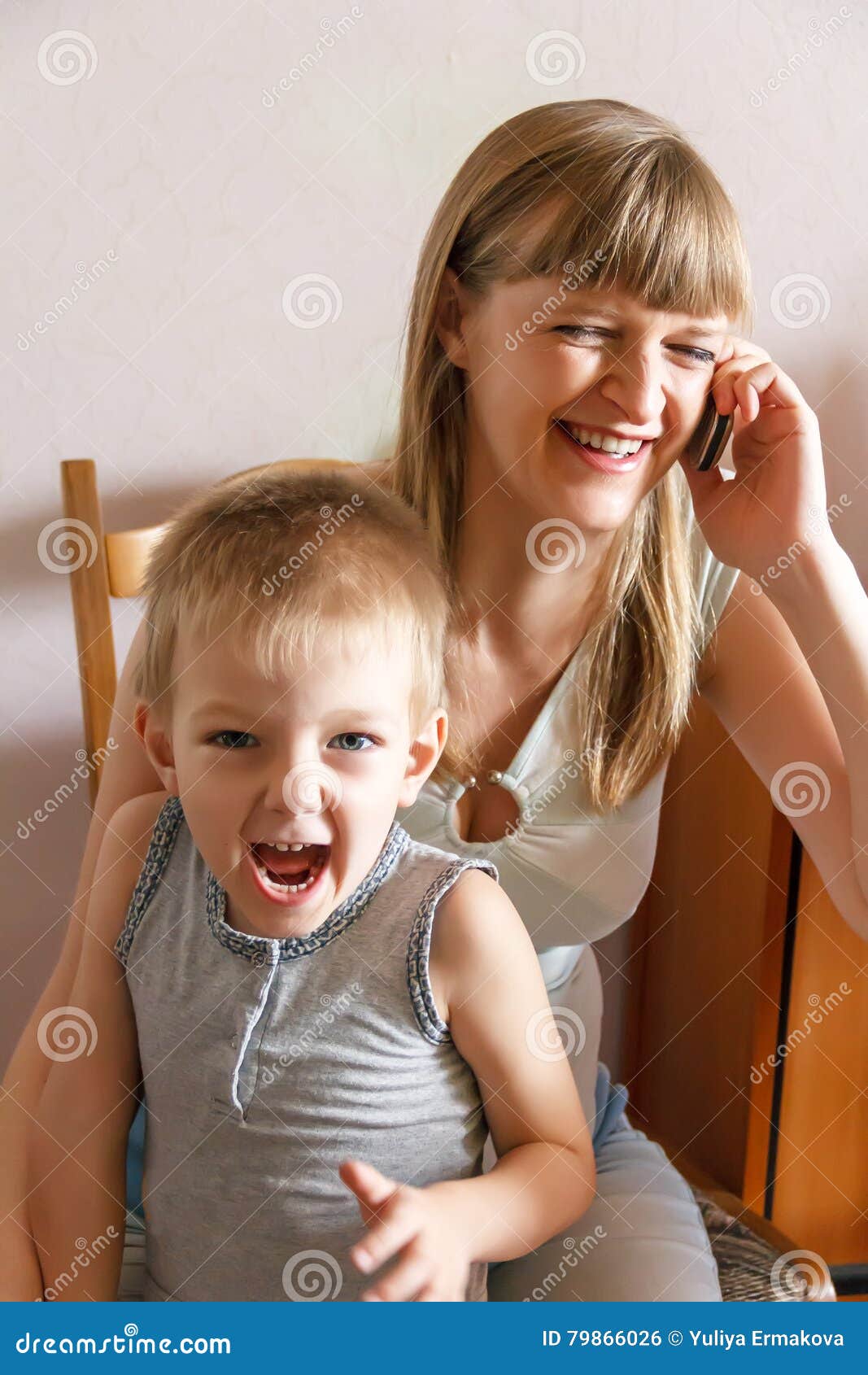 Screaming Kid and Mother with Phone Stock Photo - Image of anger ...