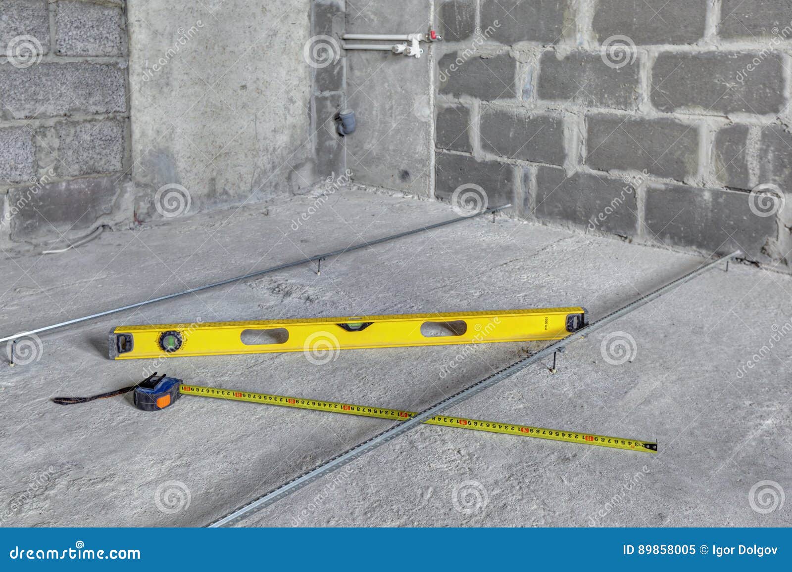 Screed guide stock image. Image of measurement, fastened - 89858005