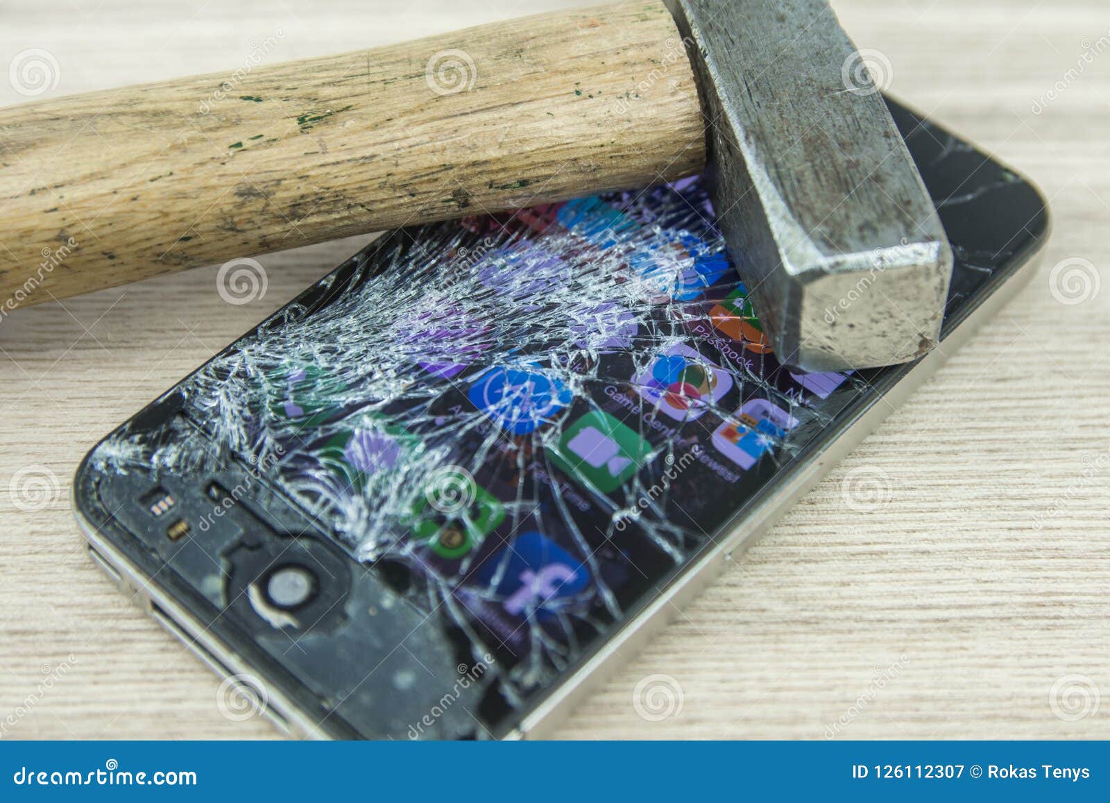 Screen broken smartphone editorial photography. Image of broken - 126112307