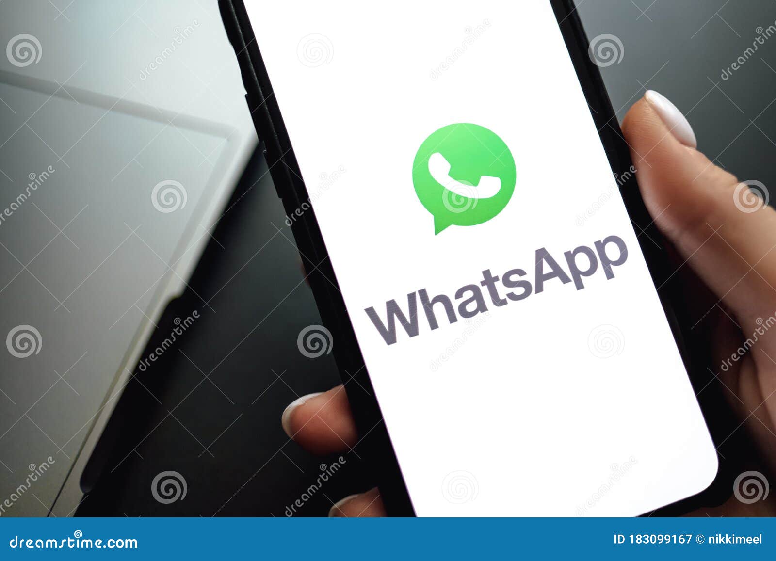 Screen Shot of WhatsApp App Messenger. Editorial Photography - Image of ...