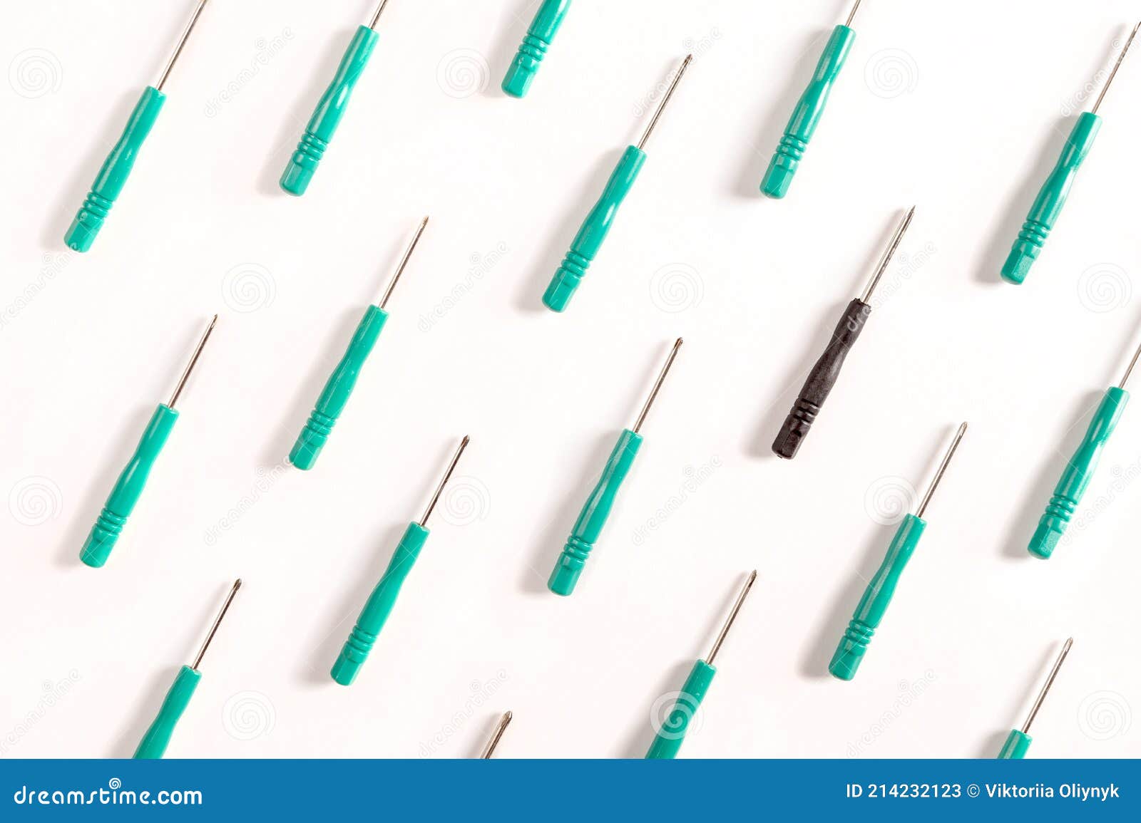 Screwdrivers Pattern. Green Screwdrivers and One Black Screwdrivers ...