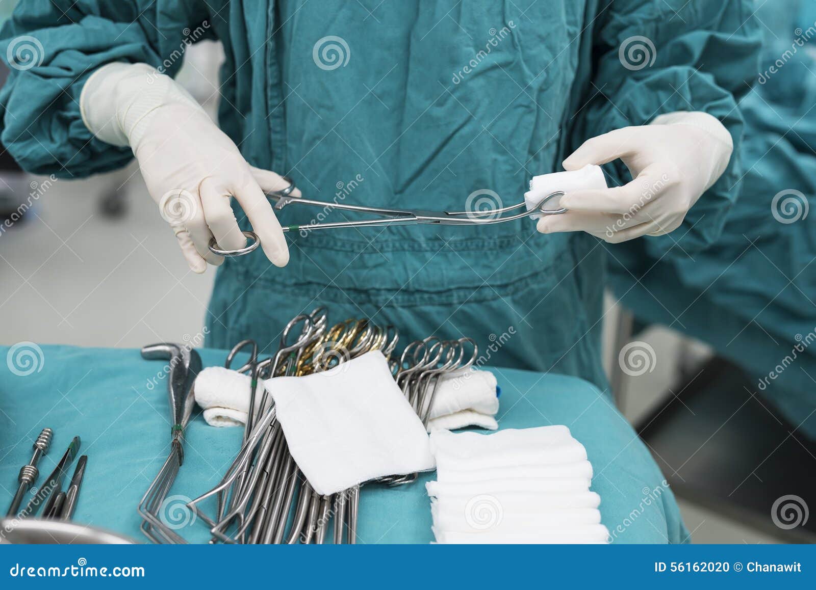 Scrub Nurse Preparing Medical Instruments for Operation Stock Photo ...