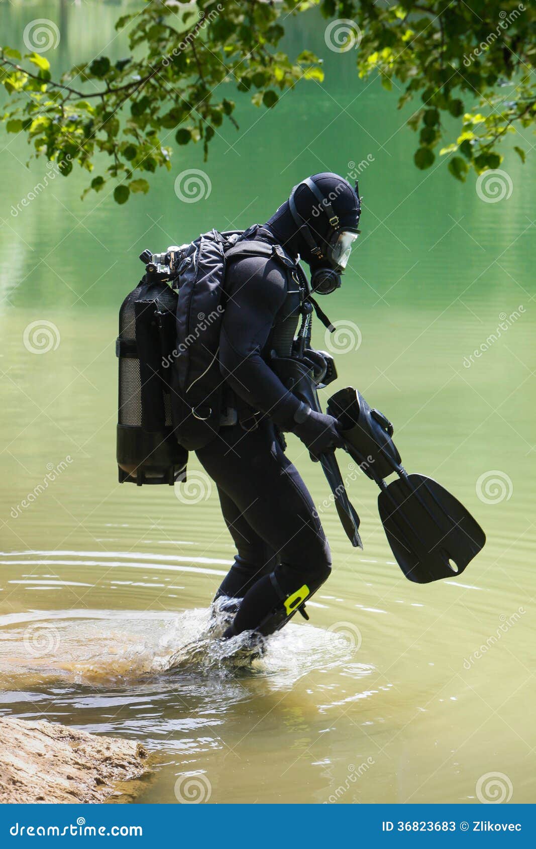 Scuba Diver with Full Face Mask Stock Image - Image of hobby, active ...