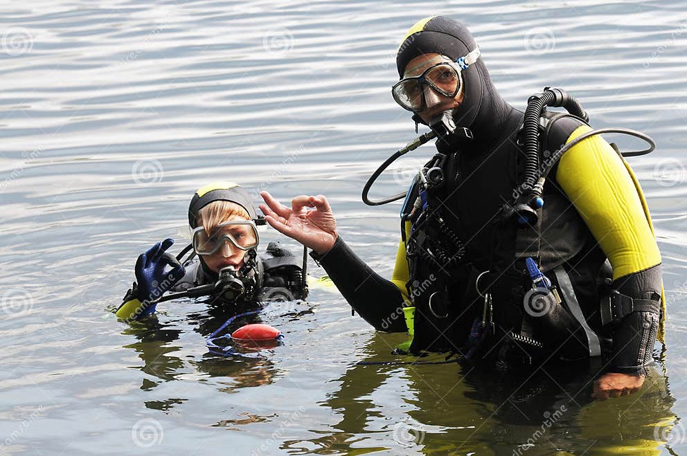 Scuba diving stock image. Image of cold, kids, people - 32762445