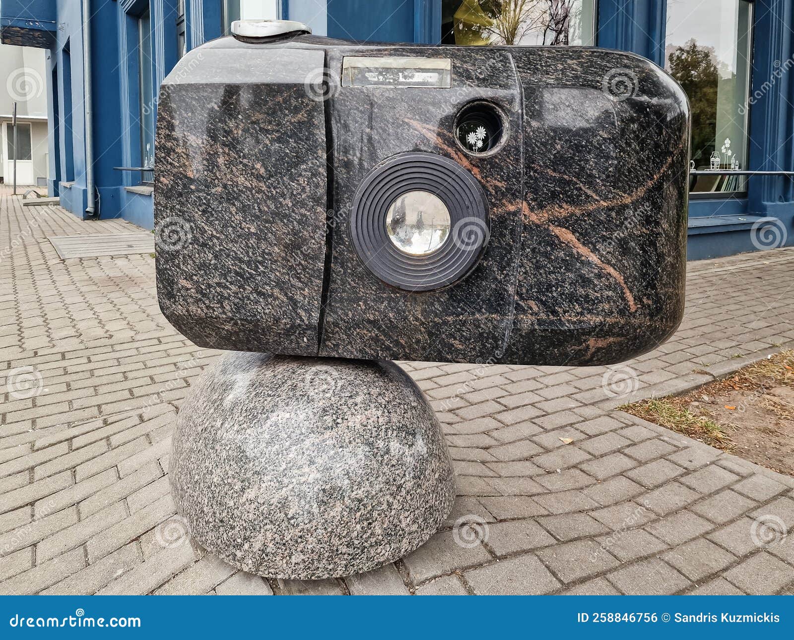 A Sculpture of a Camera Made of Stone Editorial Photo - Image of dish ...