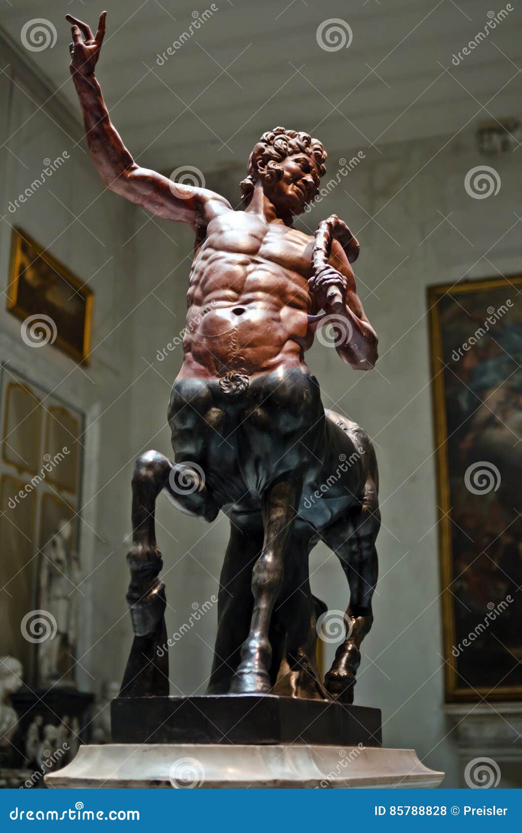 Sculpture En Centaure - Un Centaure Plus Ancien De Furietti Photo stock ...