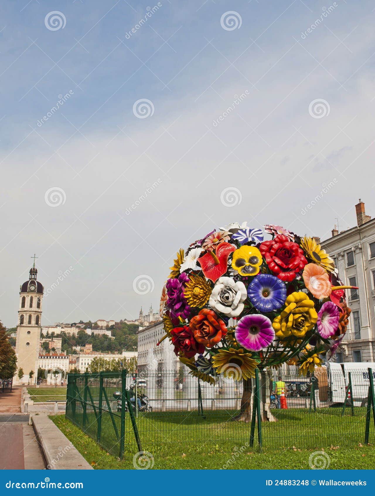 Sculpture of Flower Bouquet in Lyon Stock Photo - Image of public, lyon ...