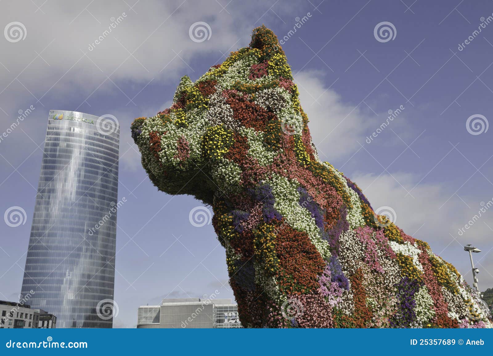Sculpture of Flowers in Front of a Skyscraper in B Editorial Stock ...