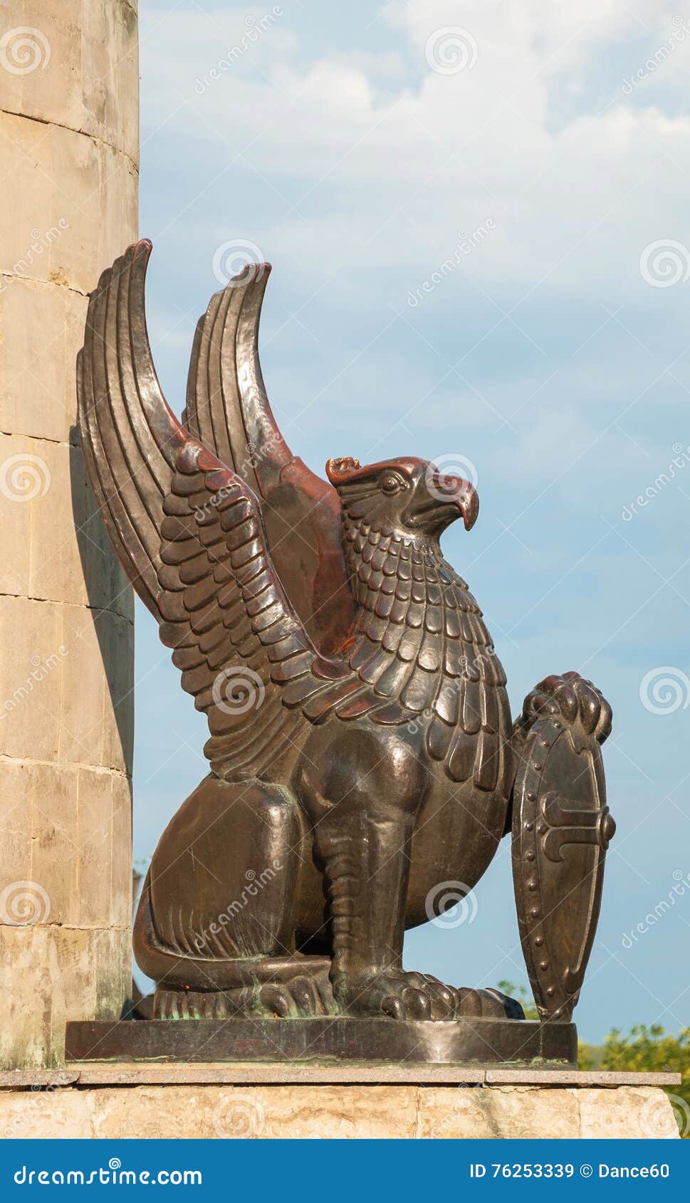 Sculpture of griffin stock image. Image of mythical, sculpture - 76253339
