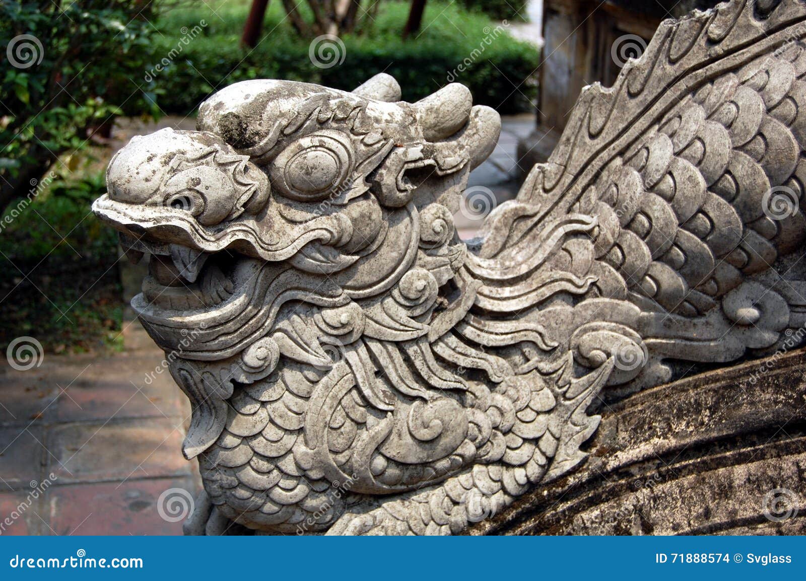 Sculpture of Guarding Dragon Stock Photo - Image of chinese, stone ...