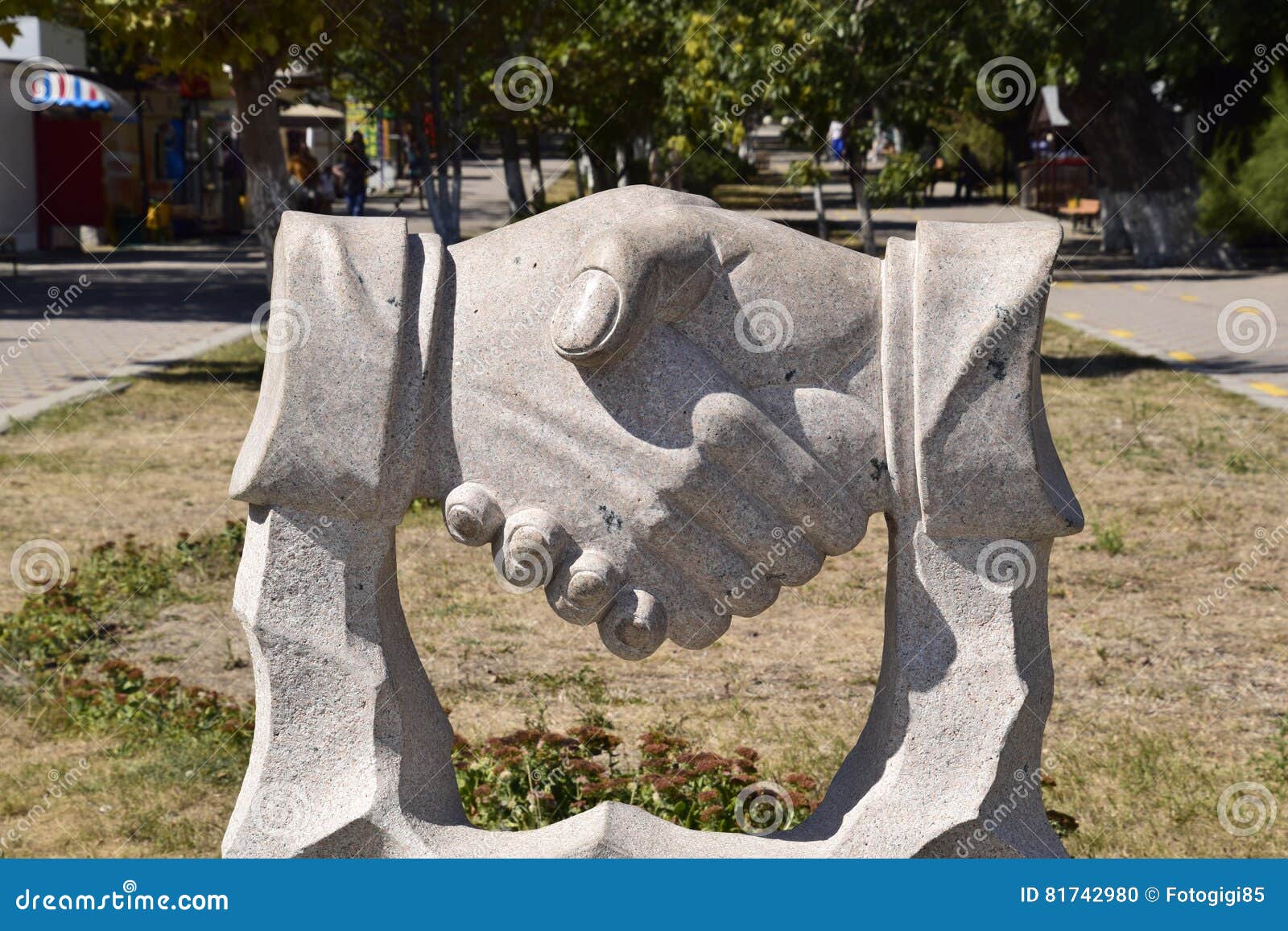Sculpture Handshake. Symbol of Friendship and Cooperation Editorial ...