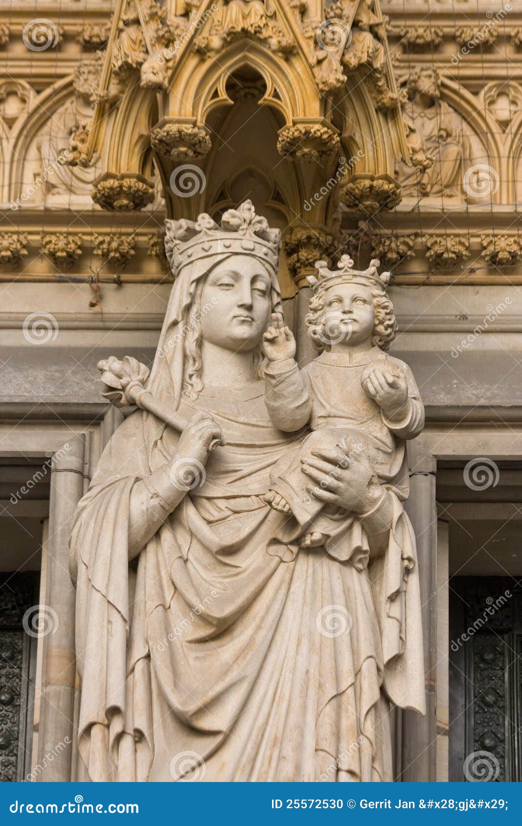 Sculpture of Maria with Jesus Stock Photo - Image of unesco, power ...