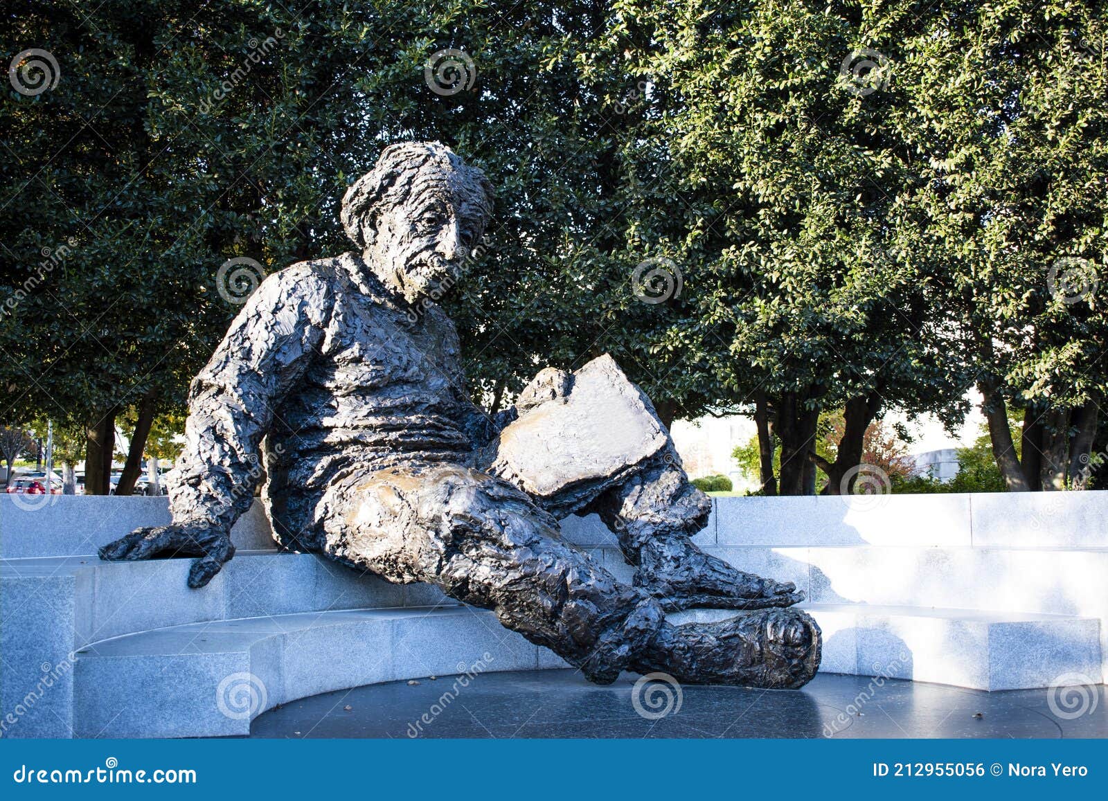Sculpture in Memory of Albert Einstein Editorial Photo - Image of ...