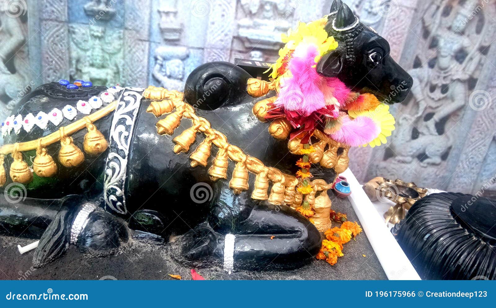 A Sculpture of the Scared Nandi Stock Photo - Image of heritage, shiva ...