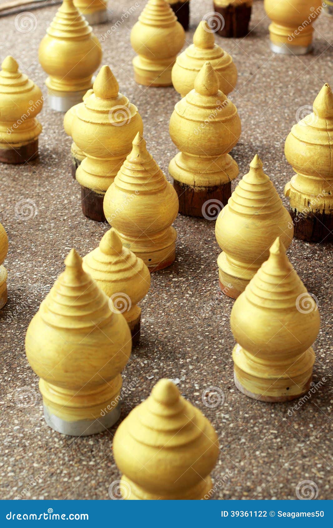 Sculpture Statue - a Golden Pole. Stock Photo - Image of black, statues ...