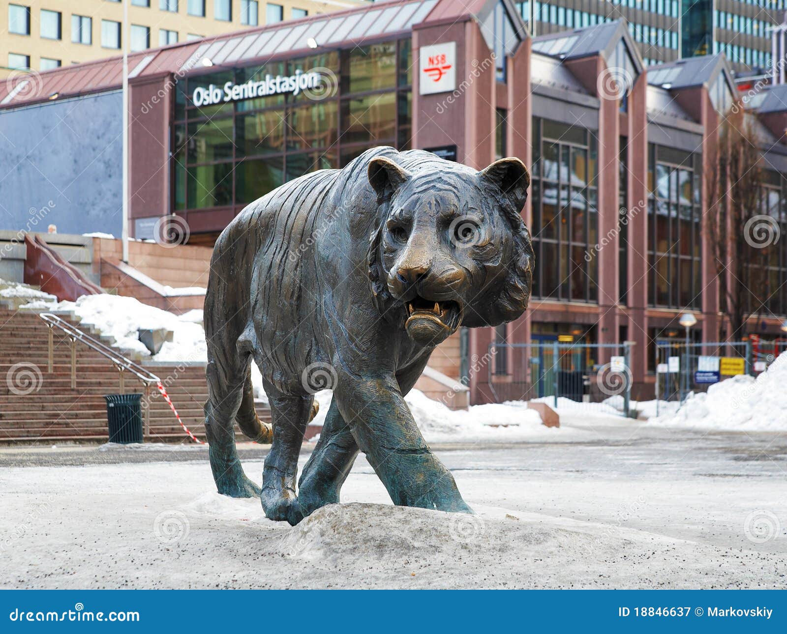Sculpture of Tiger in Oslo, Norway Editorial Photography - Image of ...