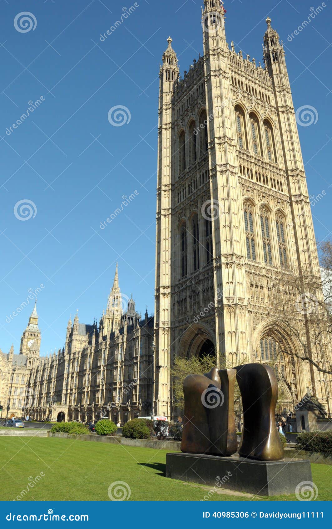 Sculpture on Westminster Green Stock Photo - Image of sightseeing ...