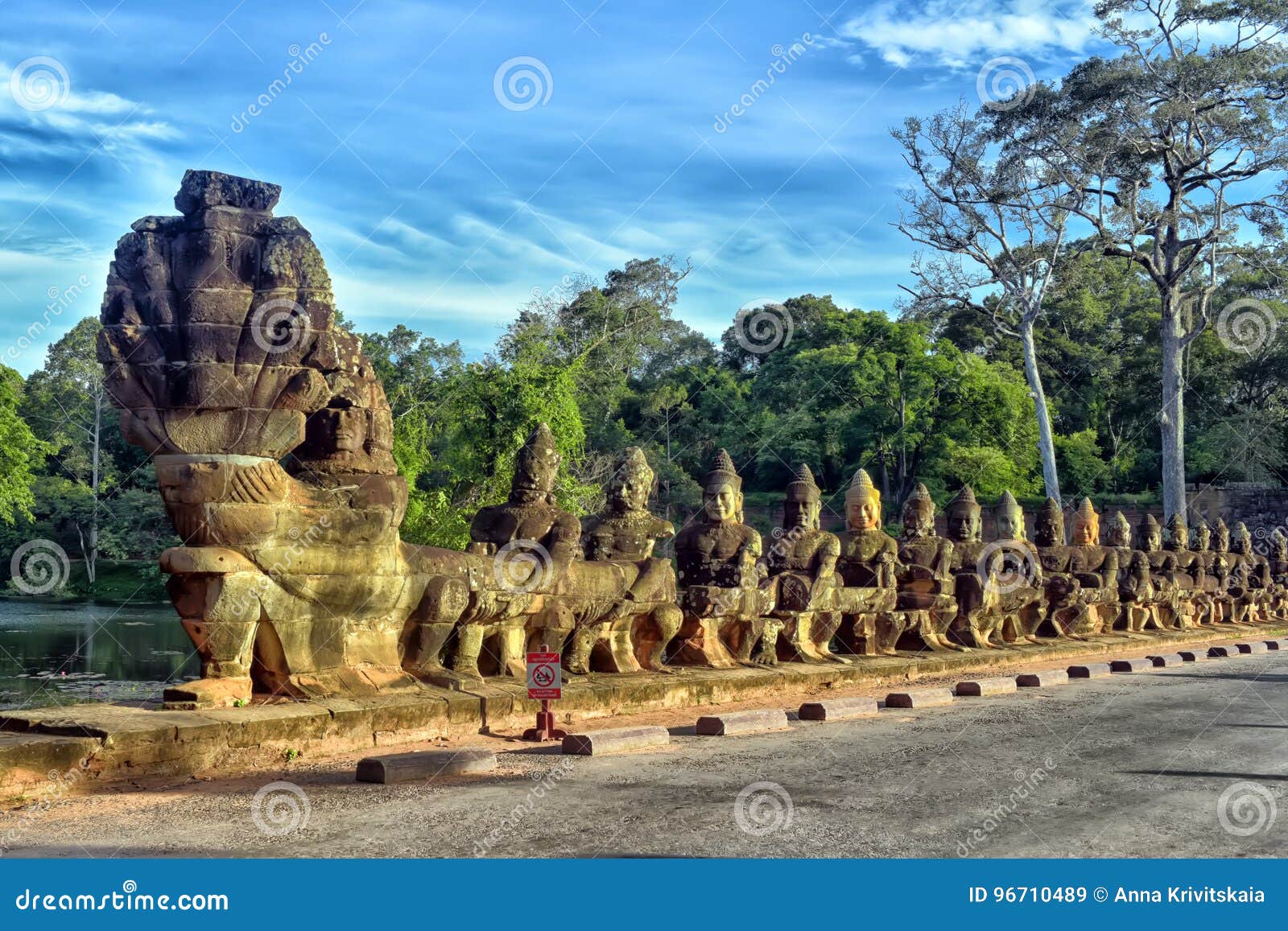 Sculptures in Angkor Wat. editorial stock image. Image of building ...