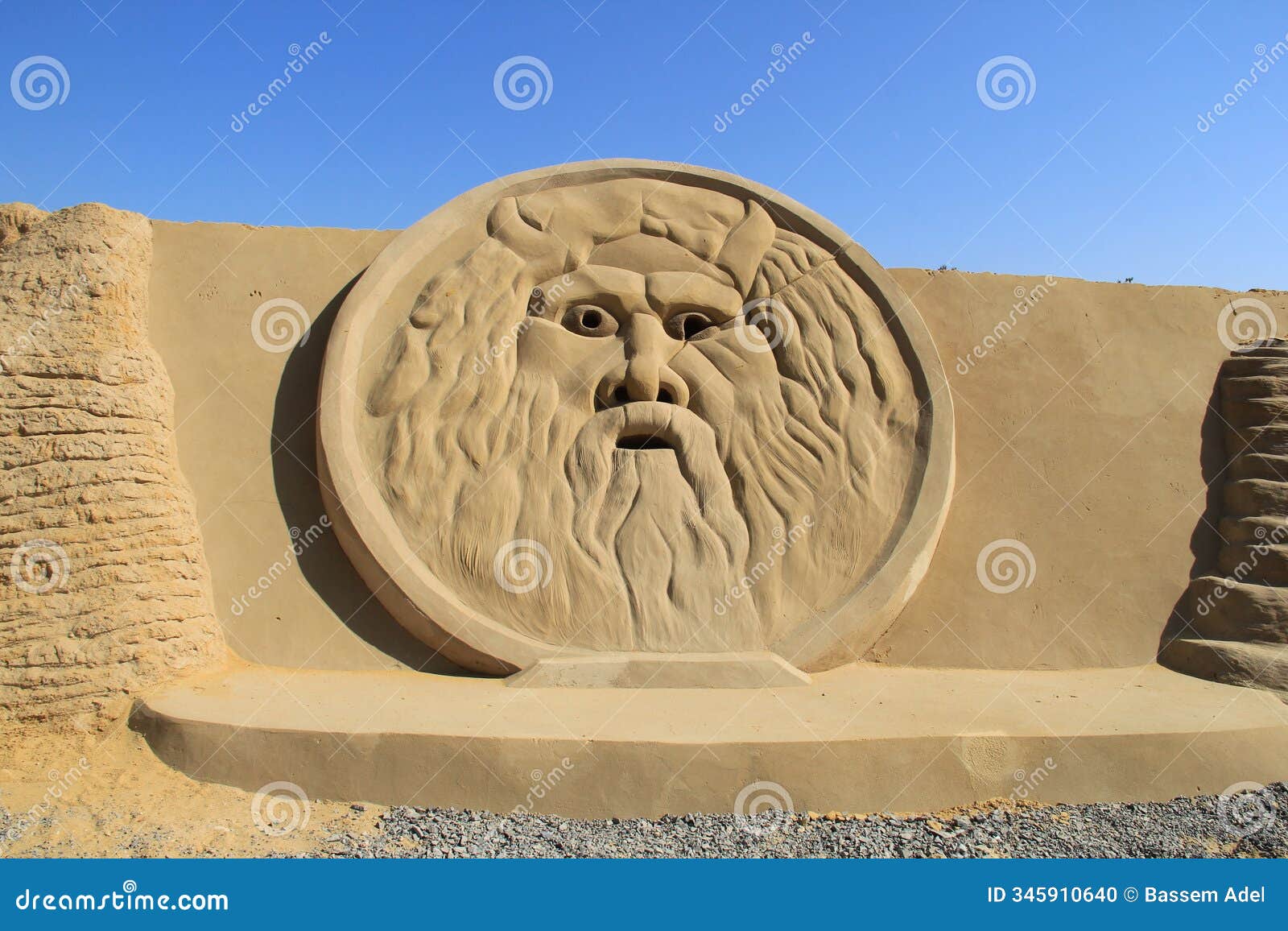 Sculptures Made of Sand for Famous Historical and Ancient Figures ...