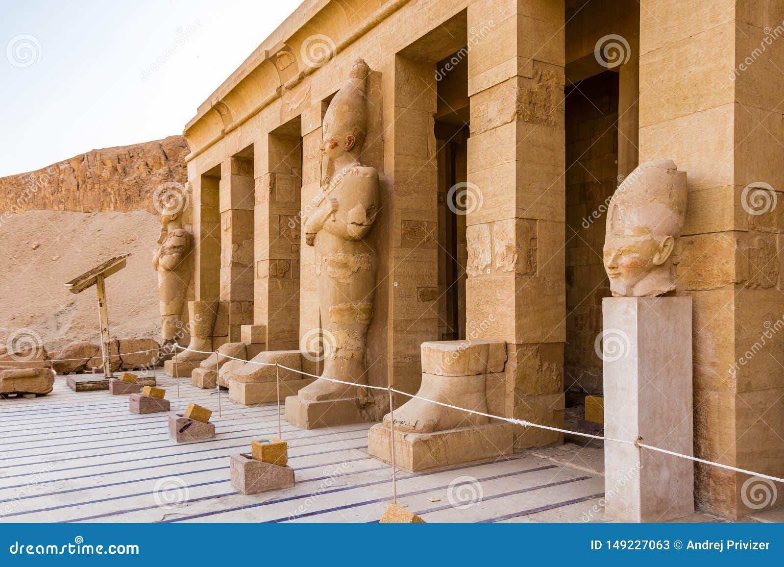 Sculptures of Pharaohs at the Great Temple of Queen Hatshepsut Stock ...