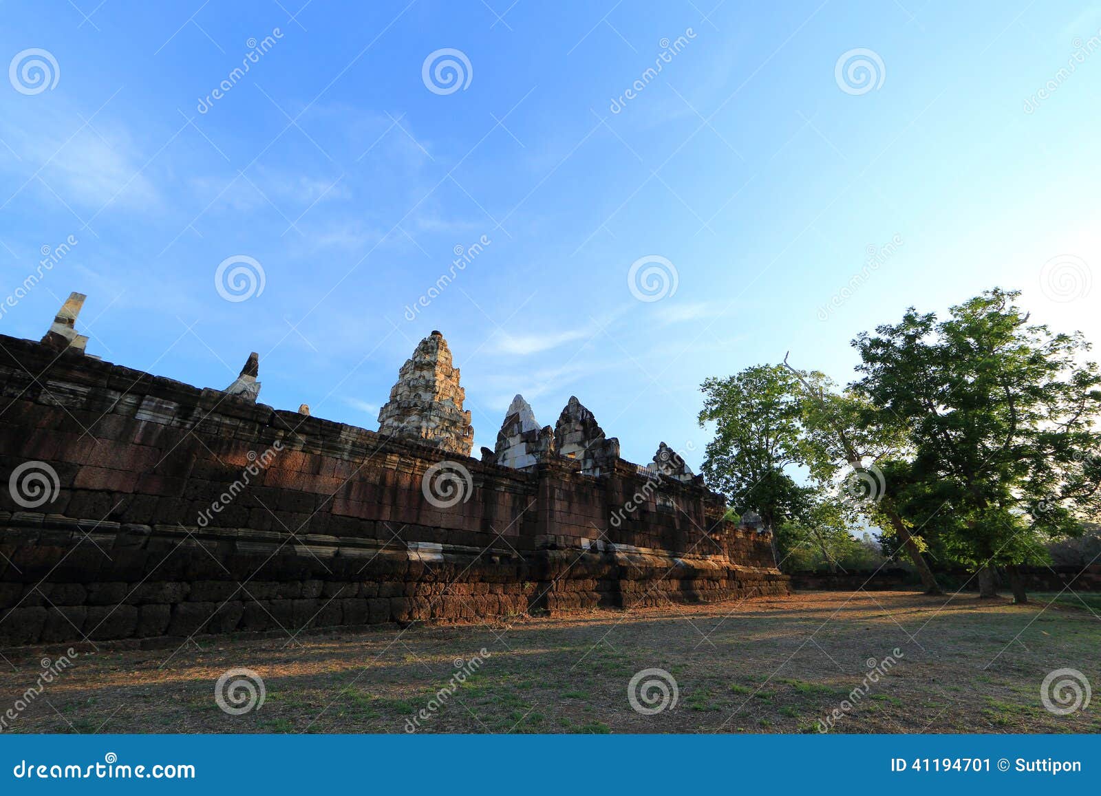 Sdok Kok Thom, Temple De Khmer Image stock - Image du antique ...