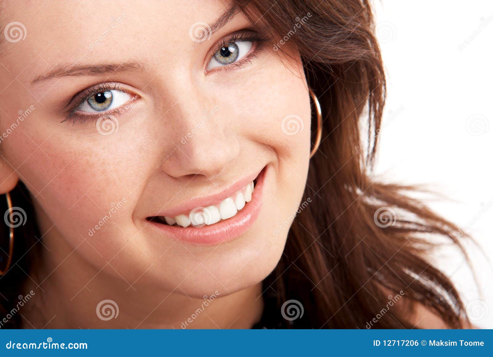 Señora hermosa foto de archivo. Imagen de fondo, pecas - 12717206