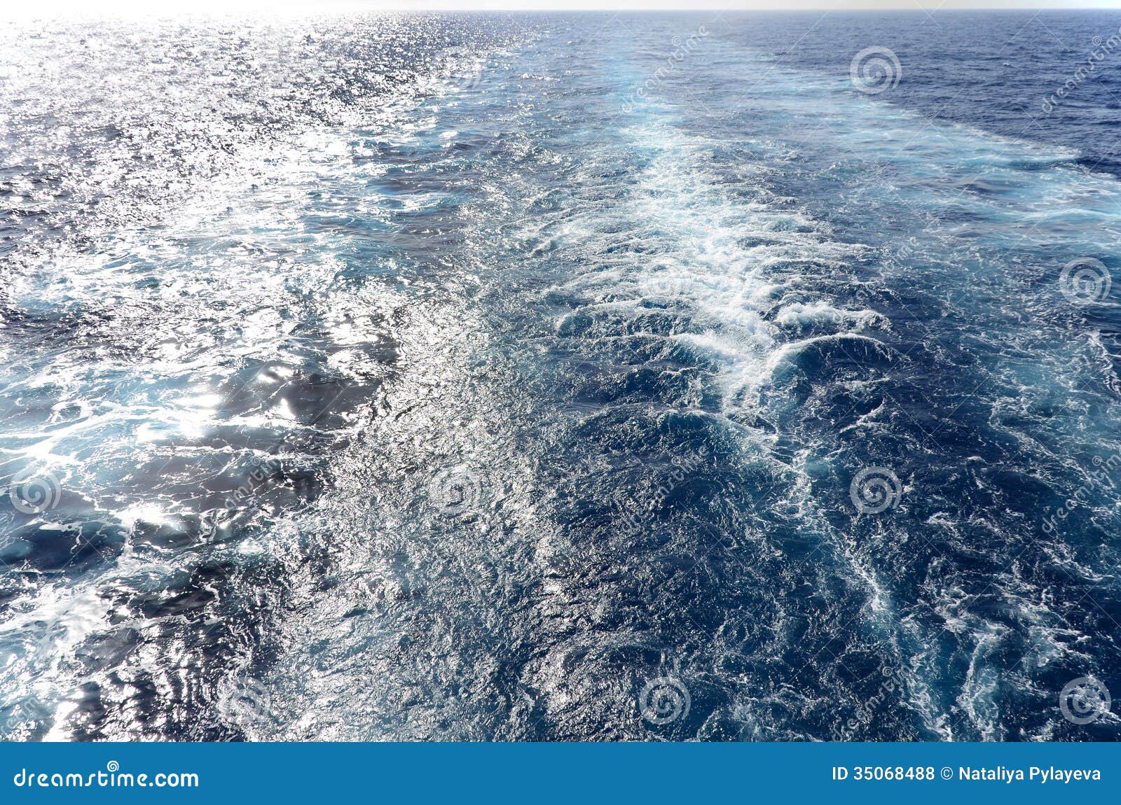 Sea â€‹â€‹wave stock photo. Image of distant, liquid - 35068488