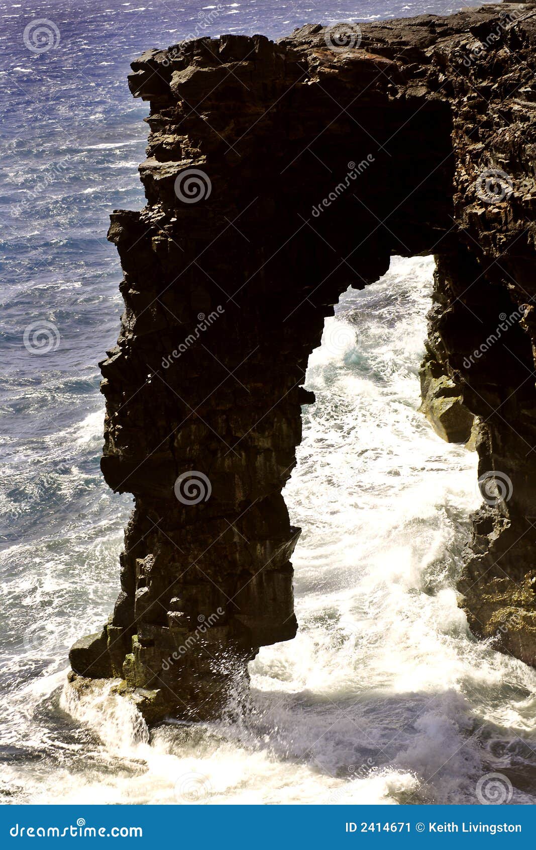 Sea Arch stock image. Image of rock, tide, volcanic, arch - 2414671