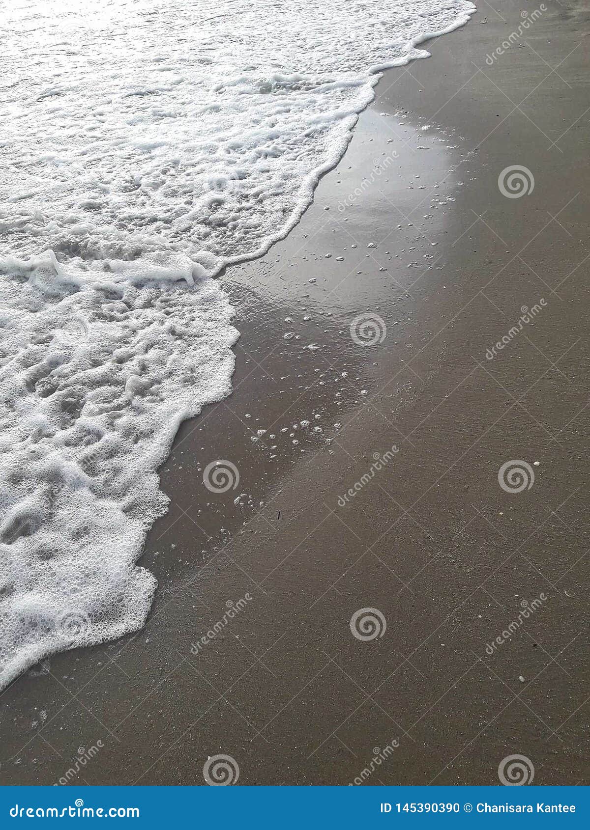 The Sea Beach that Rises Up and Down the Beach Stock Photo - Image of ...