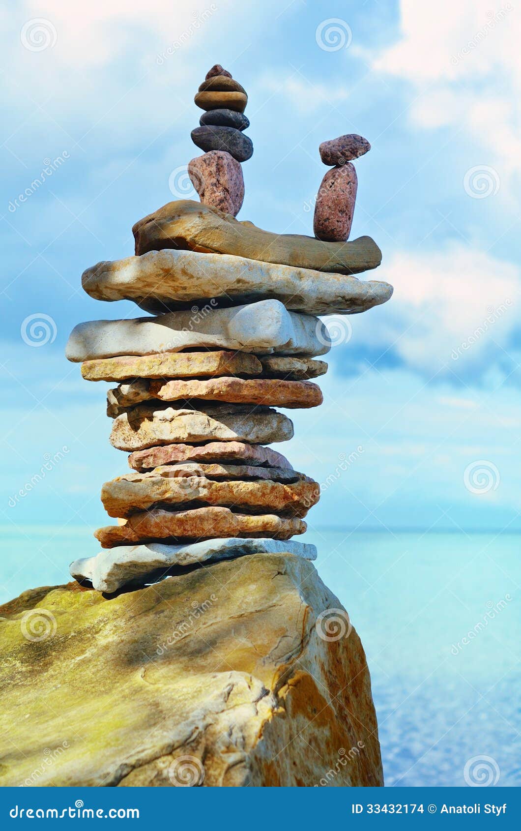 Sea boulder stock photo. Image of pyramidal, compound - 33432174