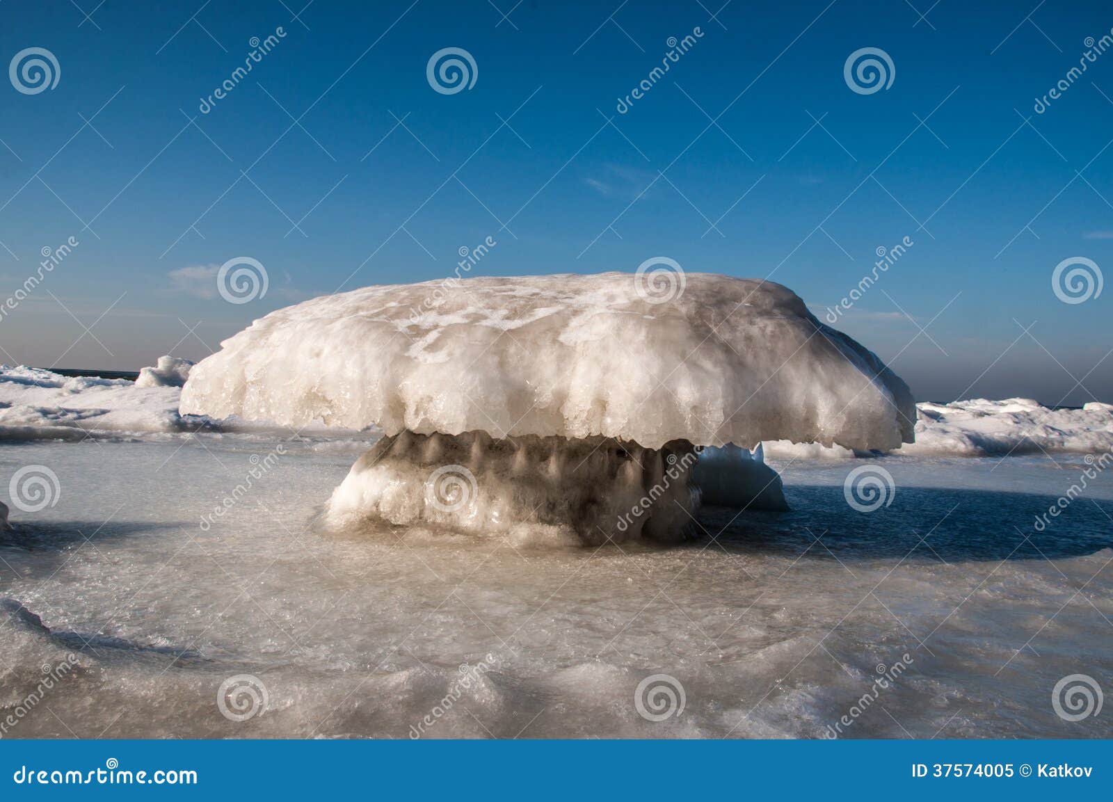 Sea coast in winter stock image. Image of water, baltic - 37574005