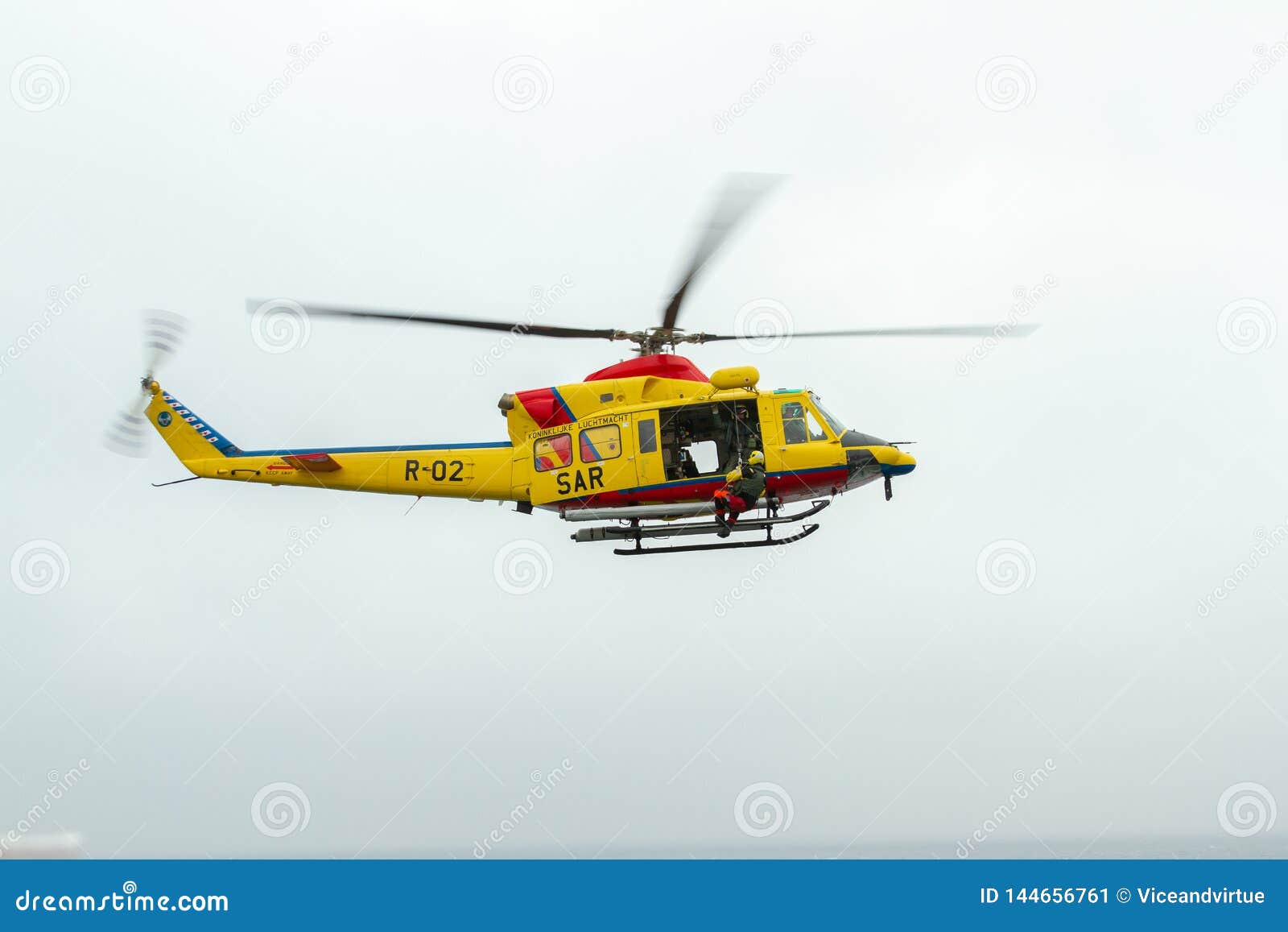 At SEA - ENGLISH CHANNEL - OCT 1st 2012: Coast Guard Search and Rescue ... At SEA - ENGLISH CHANNEL - OCT 1st 2012: Coast Guard Search and Rescue ...