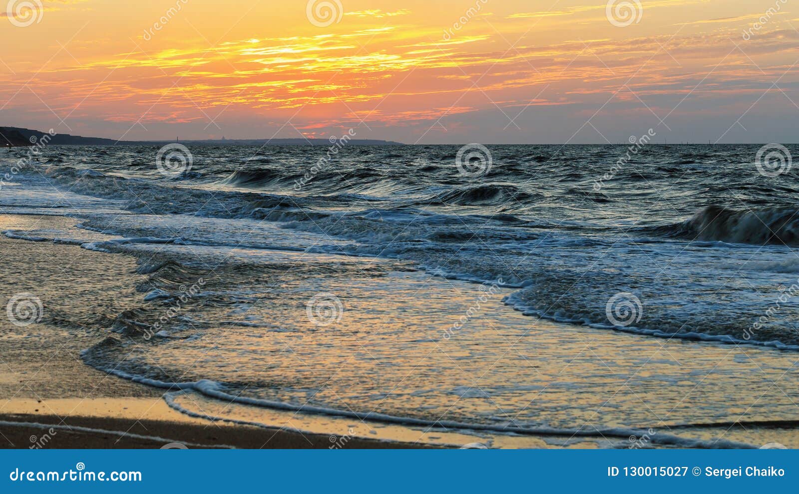 Sea Evening Landscape with a Setting Sun Behind the Horizon Stock Image ...