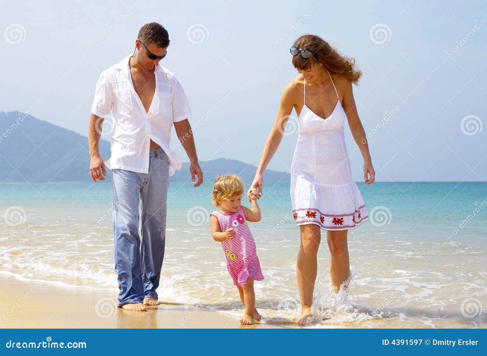 Sea and family stock image. Image of azure, happiness - 4391597