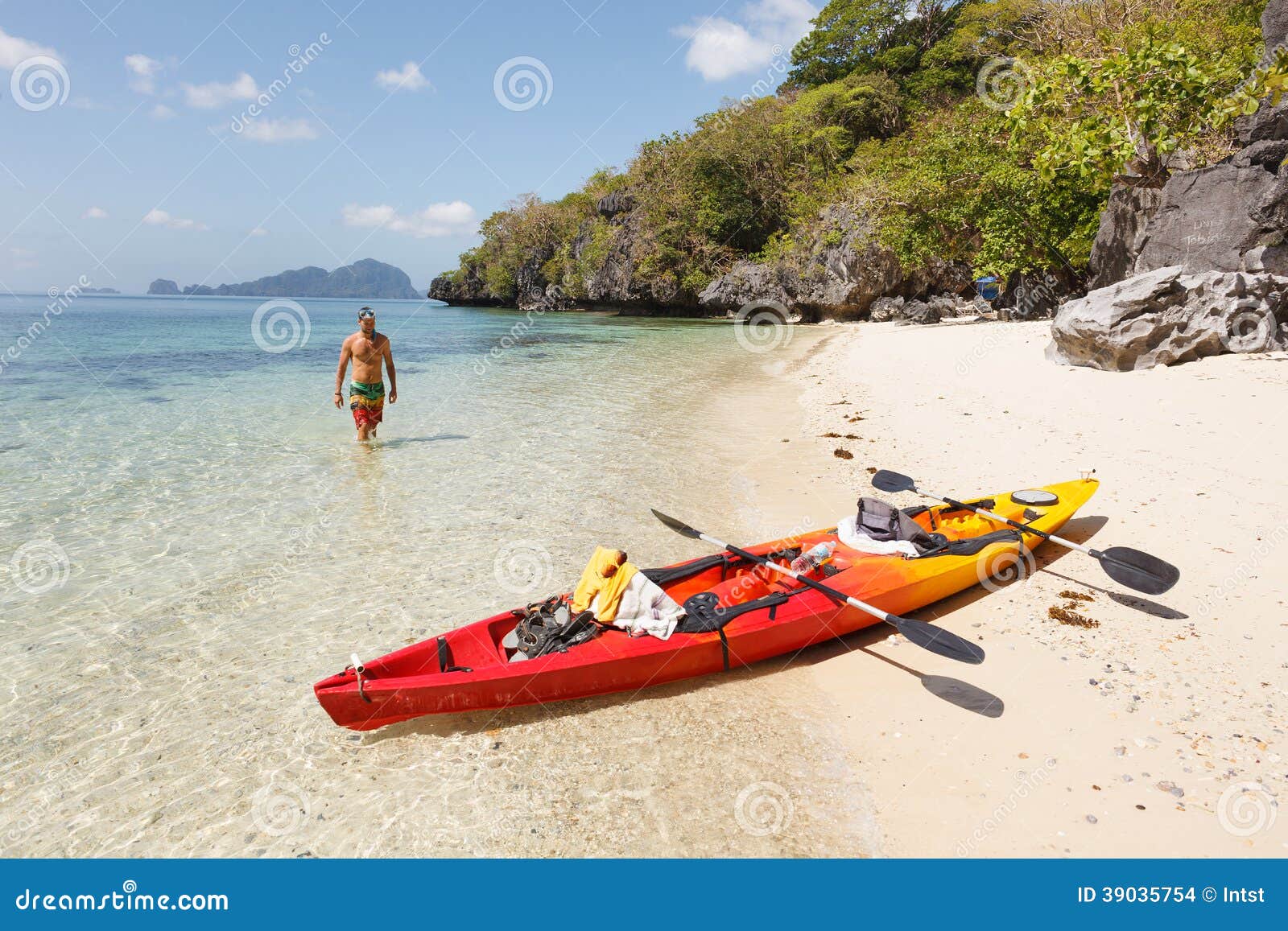 Sea kayak at the beach stock photo. Image of sandy, boat - 39035754