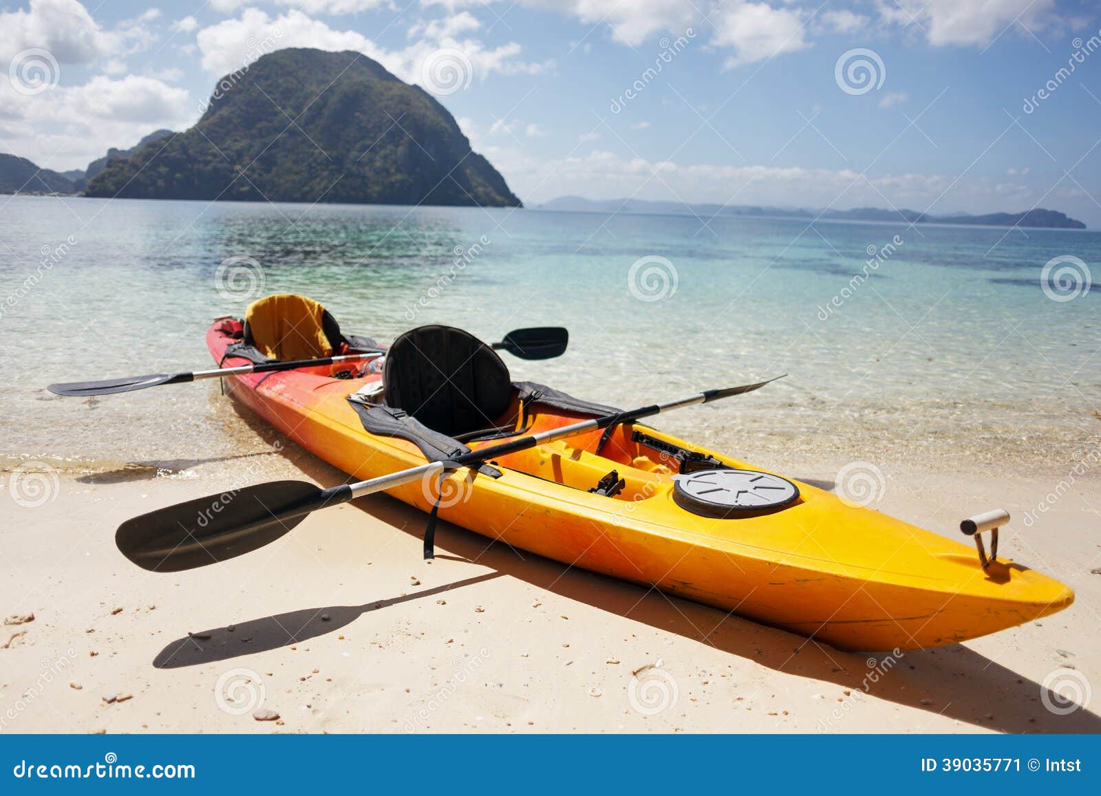 Sea kayak at the beach stock image. Image of coast, kayak - 39035771