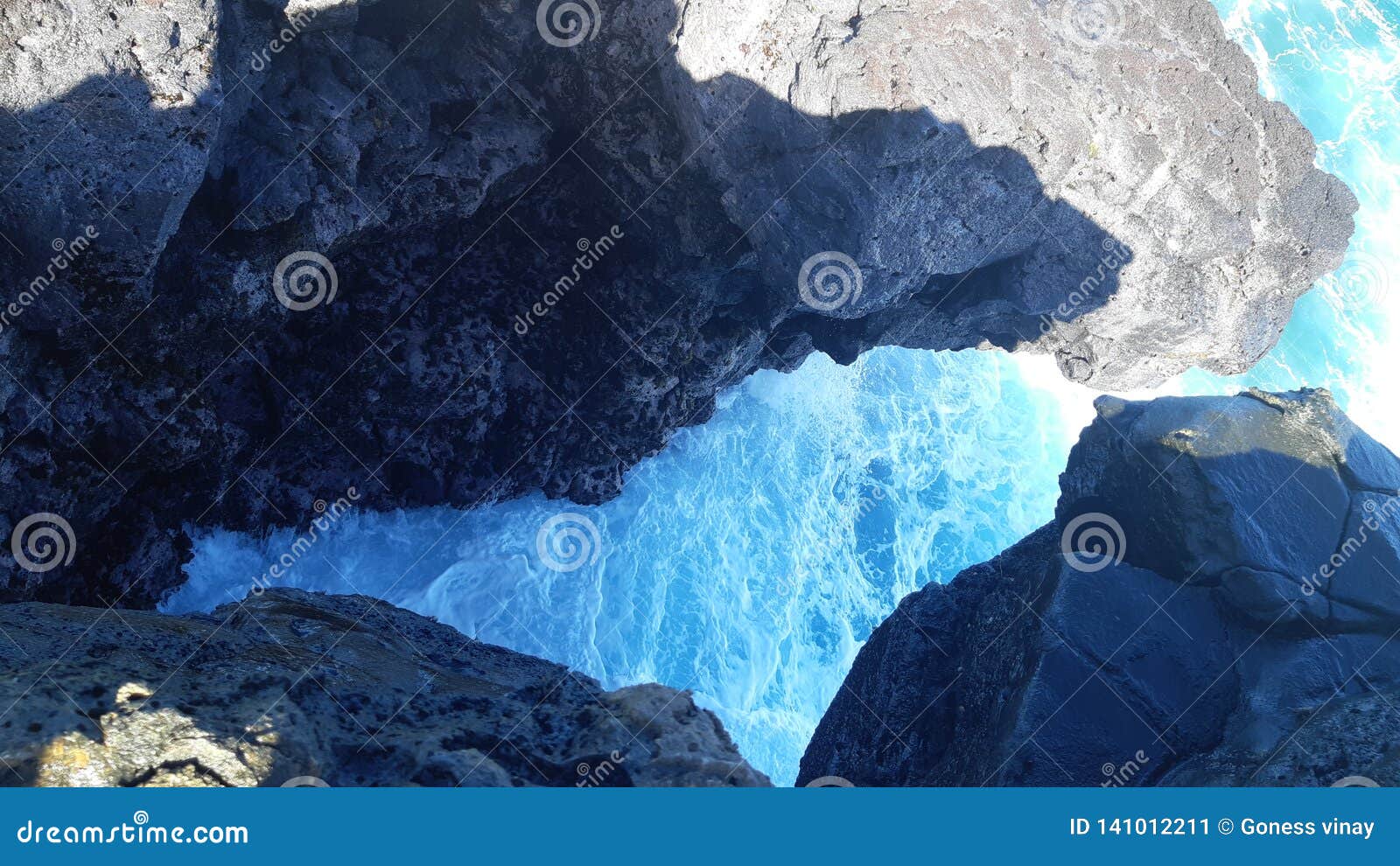 Sea of mauritius island stock image. Image of sunset - 141012211