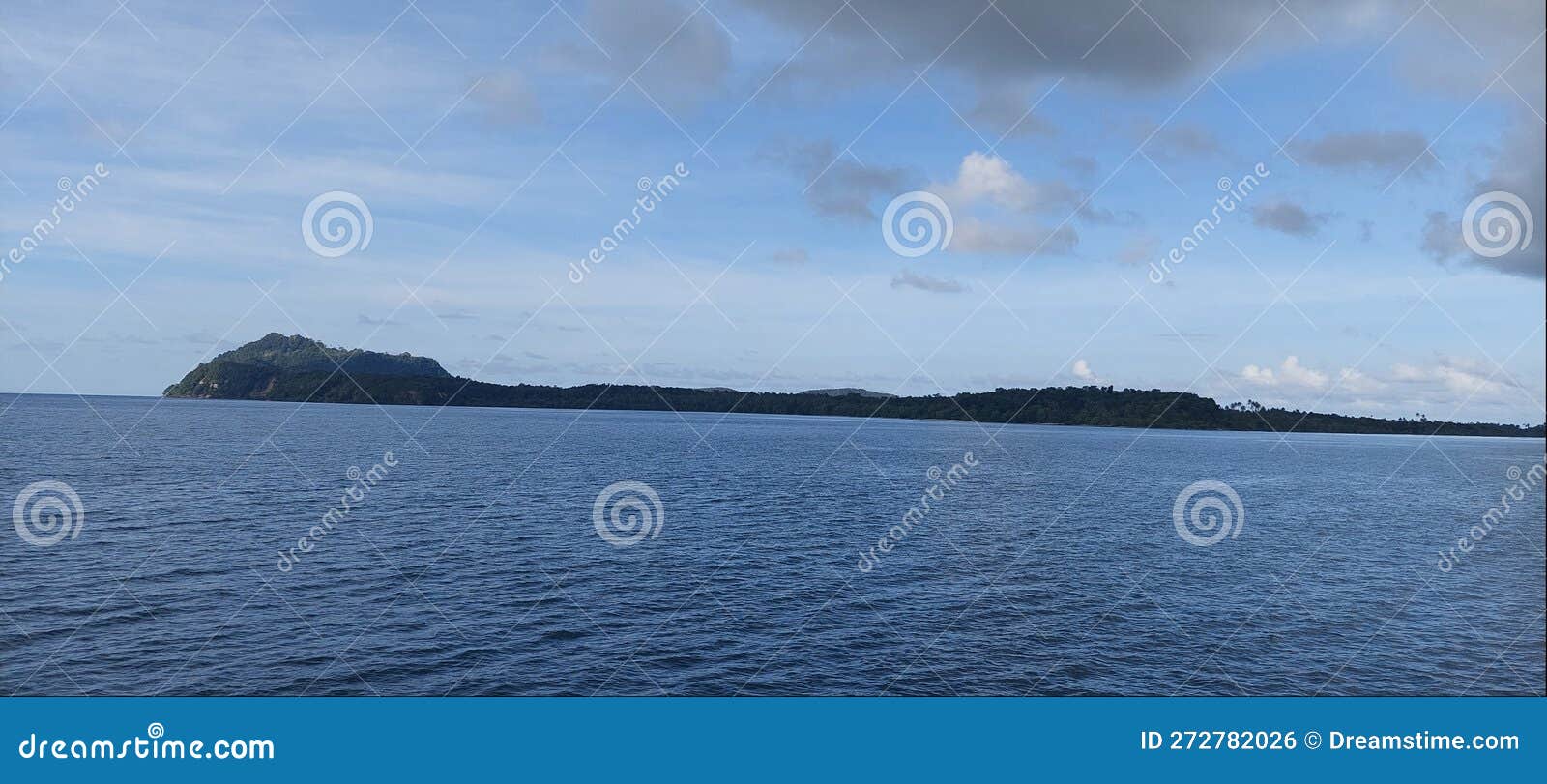 Sea ??off the Border of Indonesia and Malaysia Stock Photo - Image of ...