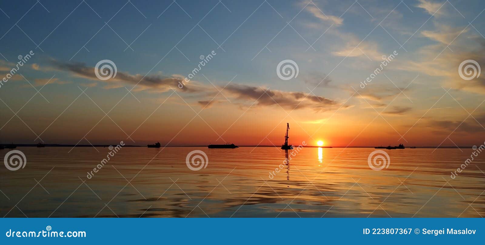Sea orange sunset stock image. Image of horizon, orange - 223807367