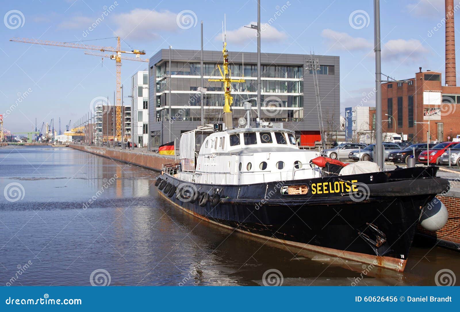 Sea pilot-Bremerhaven editorial photo. Image of passage - 60626456