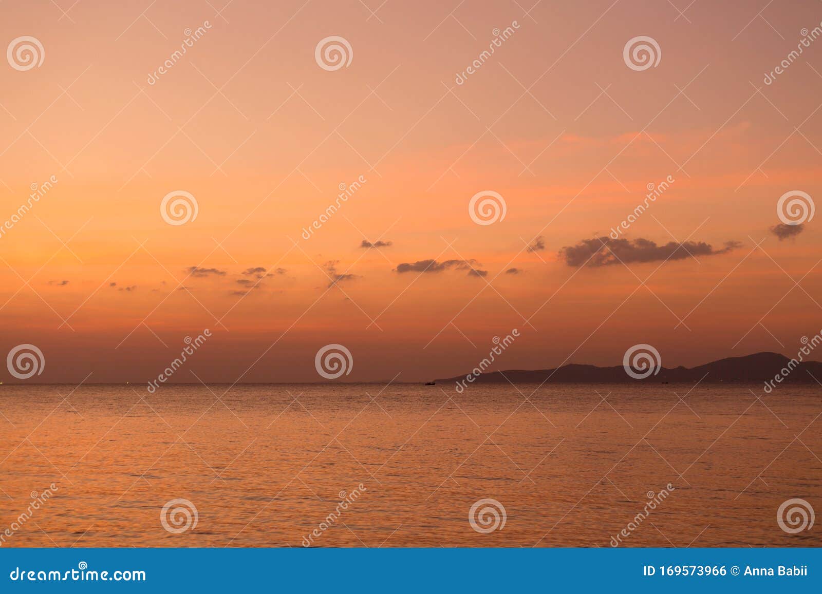 Sea Pink Sunset. Beautiful Color Clouds. Stock Photo - Image of tropic ...